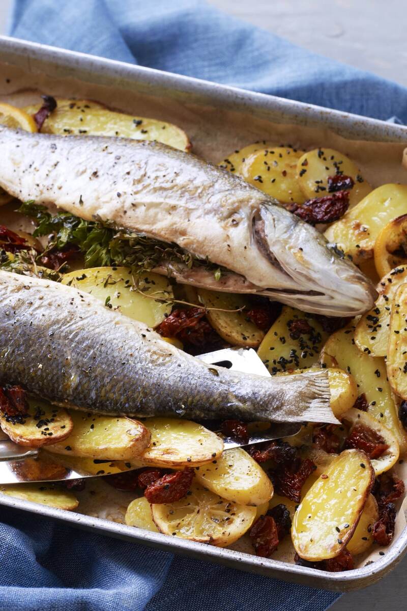 Robalo no forno com batatas | Ruralea